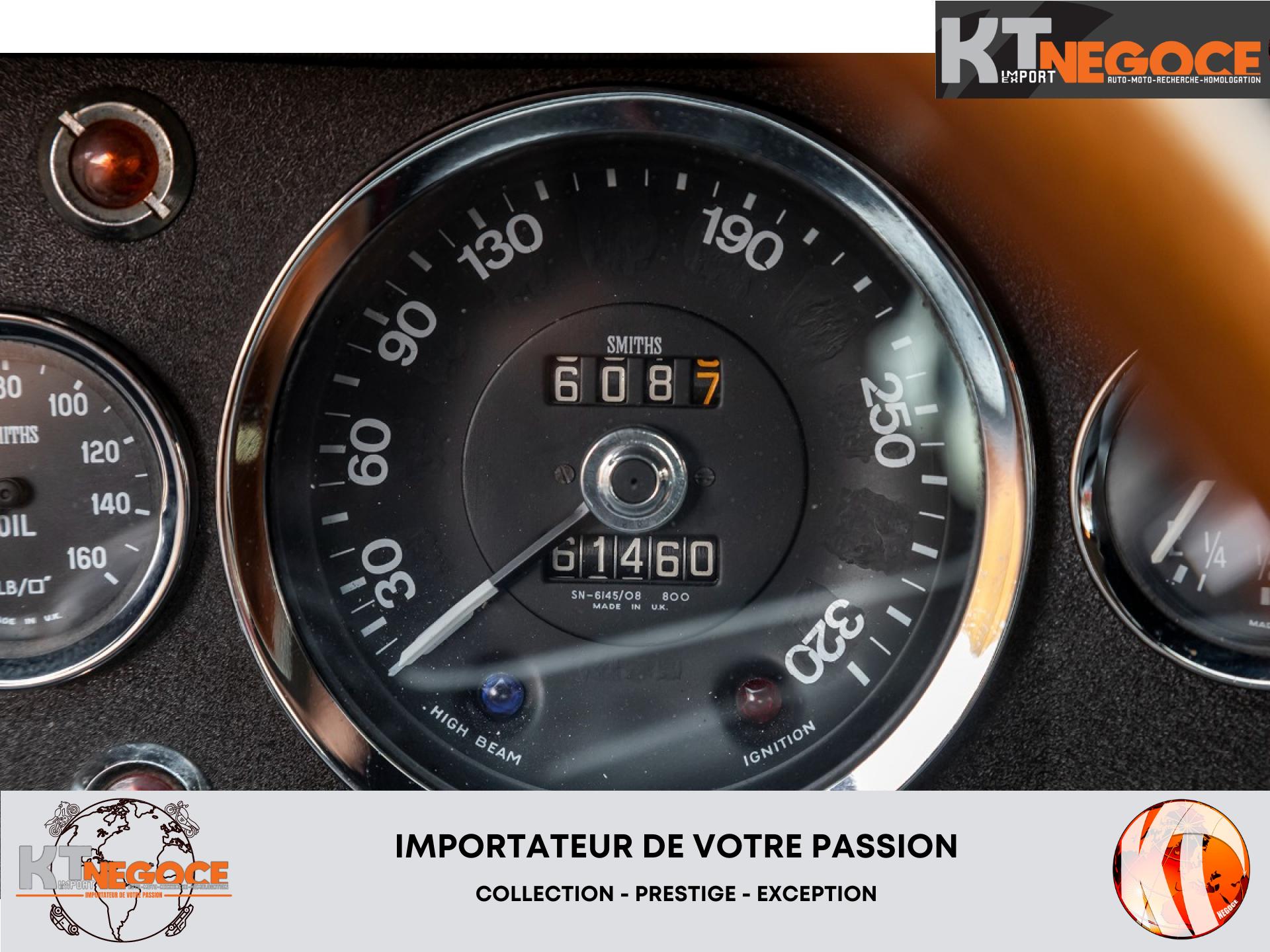 KT NEGOCE - ASTON MARTIN-DBS-V8 Saloon 1971