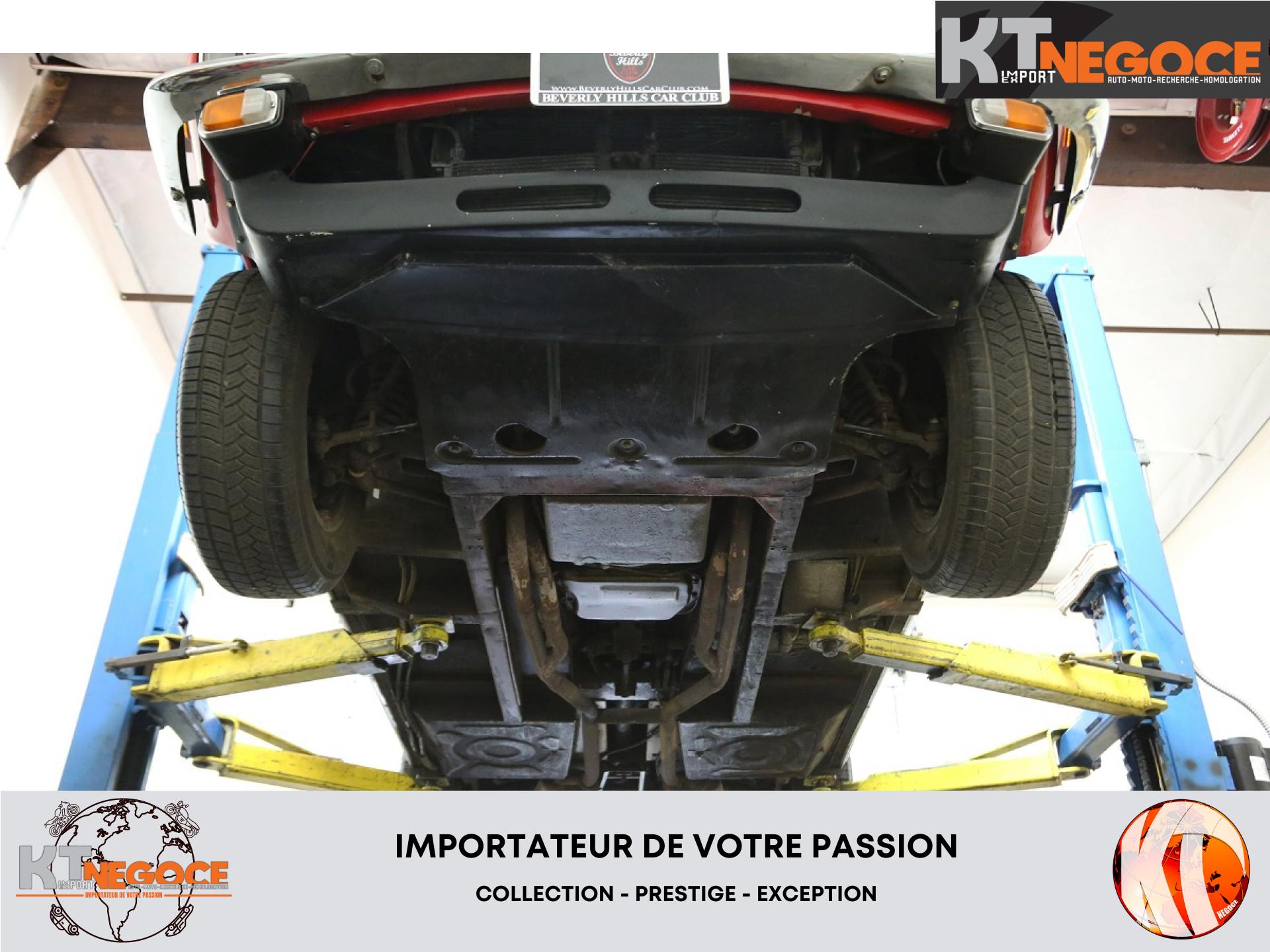 KT NEGOCE - ASTON MARTIN-DBS-V8 Saloon 1971