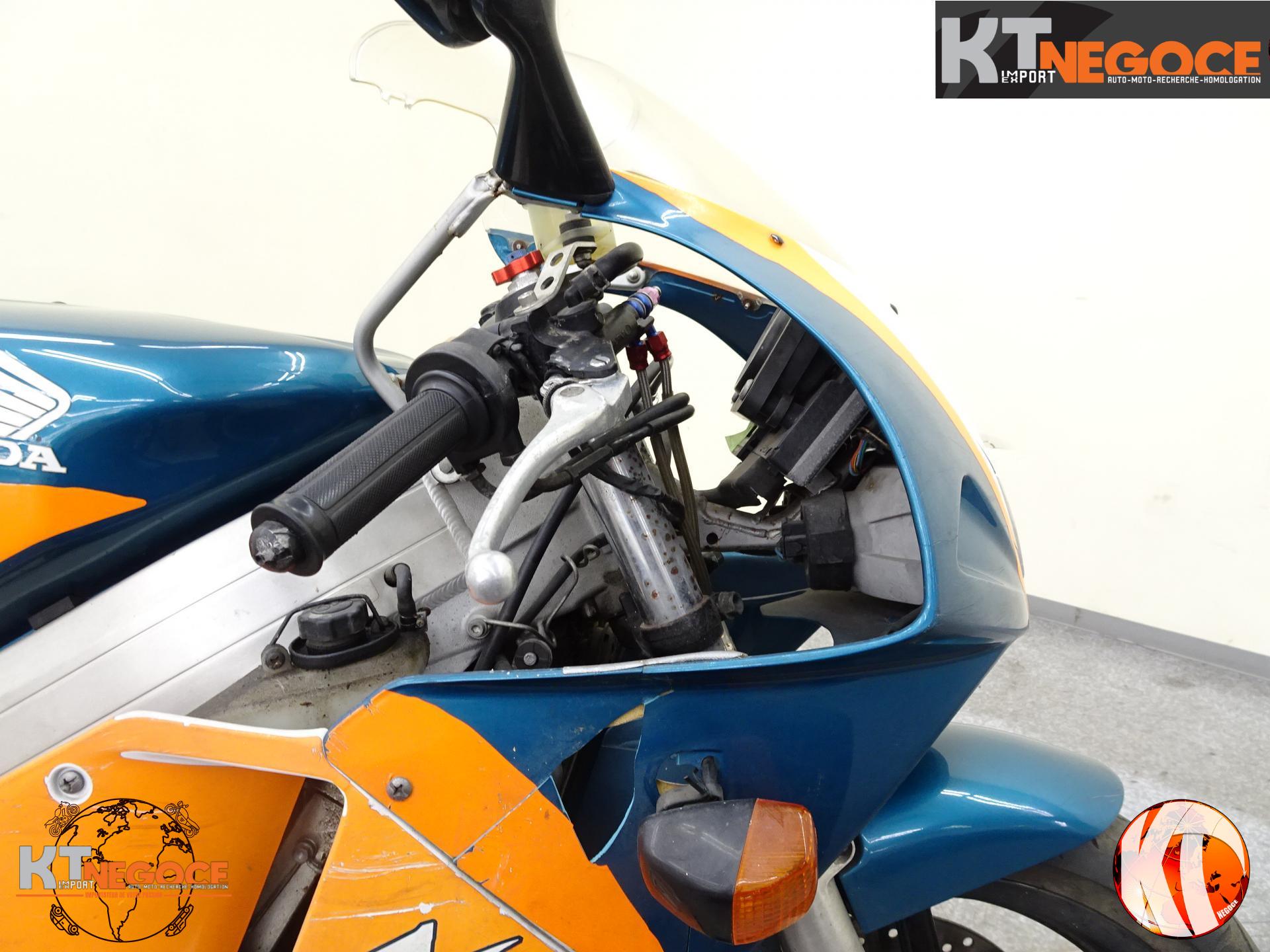 KT NEGOCE - HONDA-NSR-250 R SP REPSOL MC28 1994