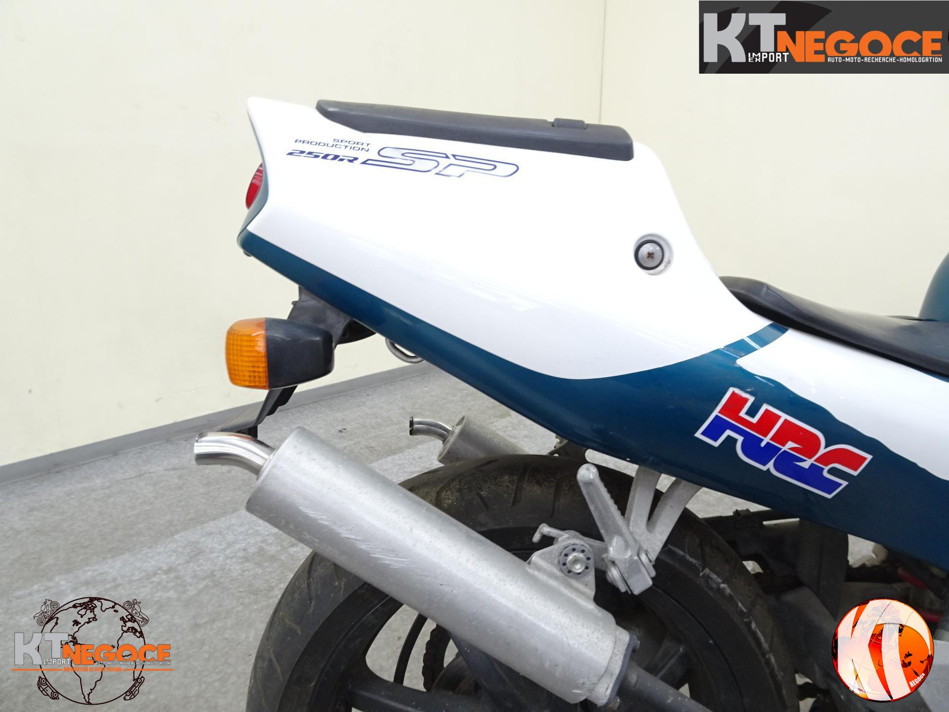 KT NEGOCE - HONDA-NSR-250 R SP REPSOL MC28 1994